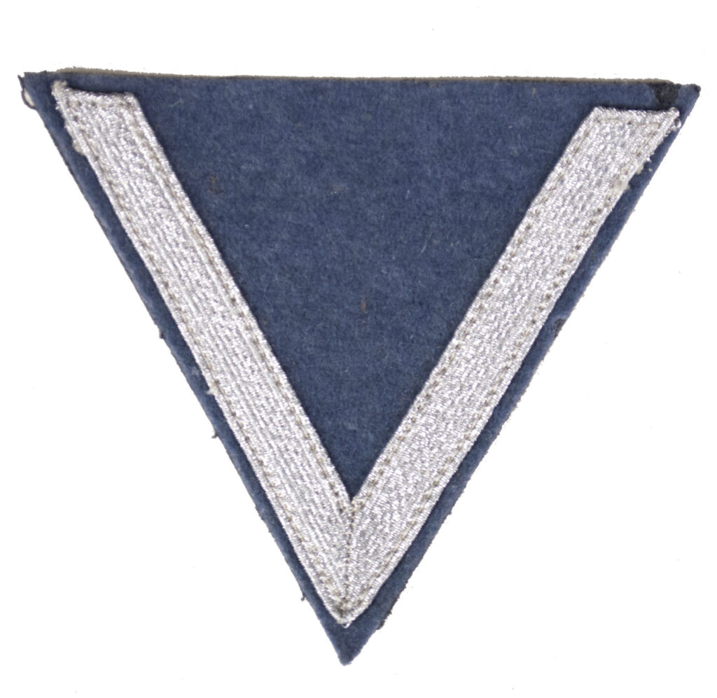 Luftwaffe Gefreiter rank chevron