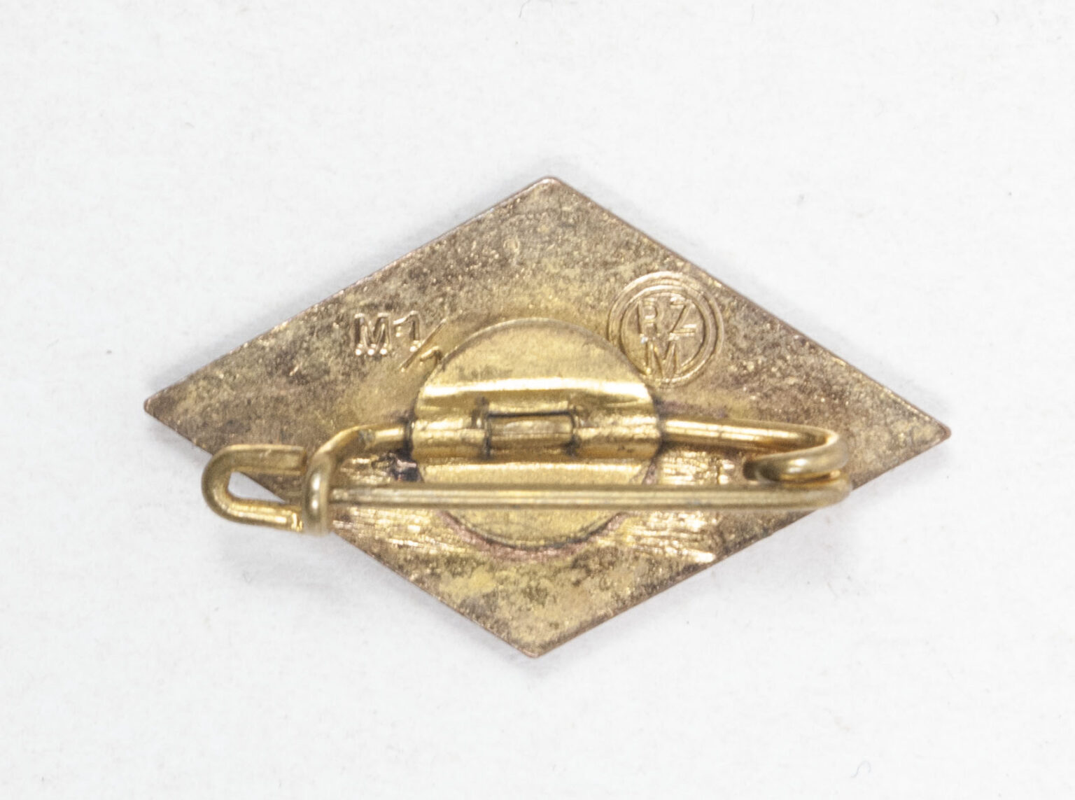 Hitlerjugend (HJ) Honour badge (Maker RZM M1/20)