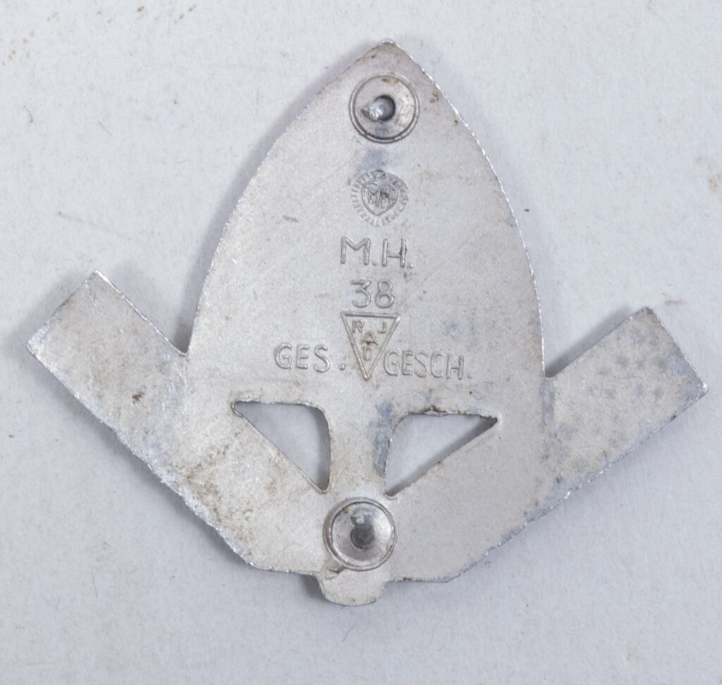Reichsarbeitsdienst (RAD) Mützenabzeichen (Ges Gesch marked)