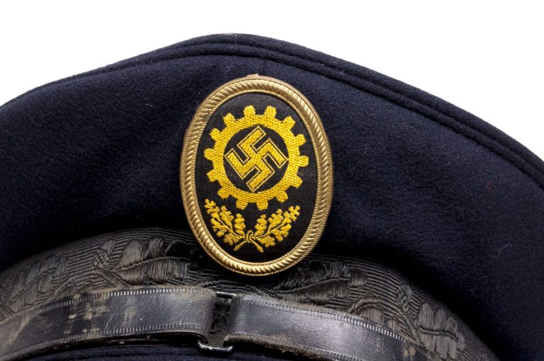 Deutsche Arbeitsfront (DAF) visor cap (with RZM label)