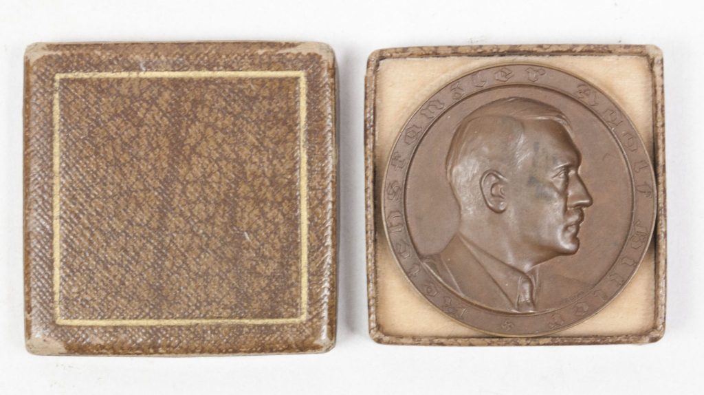 Cased non portable plaque Reichskanzler Adolf Hitler “Ein Volk, Ein ...