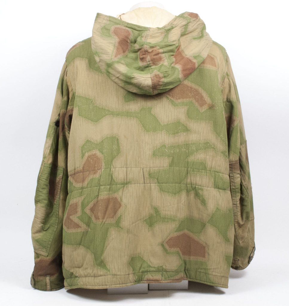 Reversible “Sumpftarn” winter parka with swamp camouflage pattern