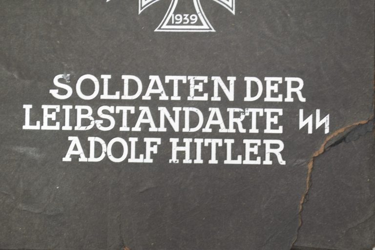 (SS picture portfolio) Soldaten der Leibstandarte SS Adolf Hitler – Rare