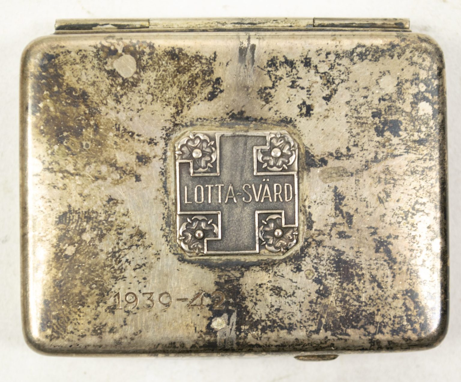 Metal case Lotta Svärd (1939-42) – very rare