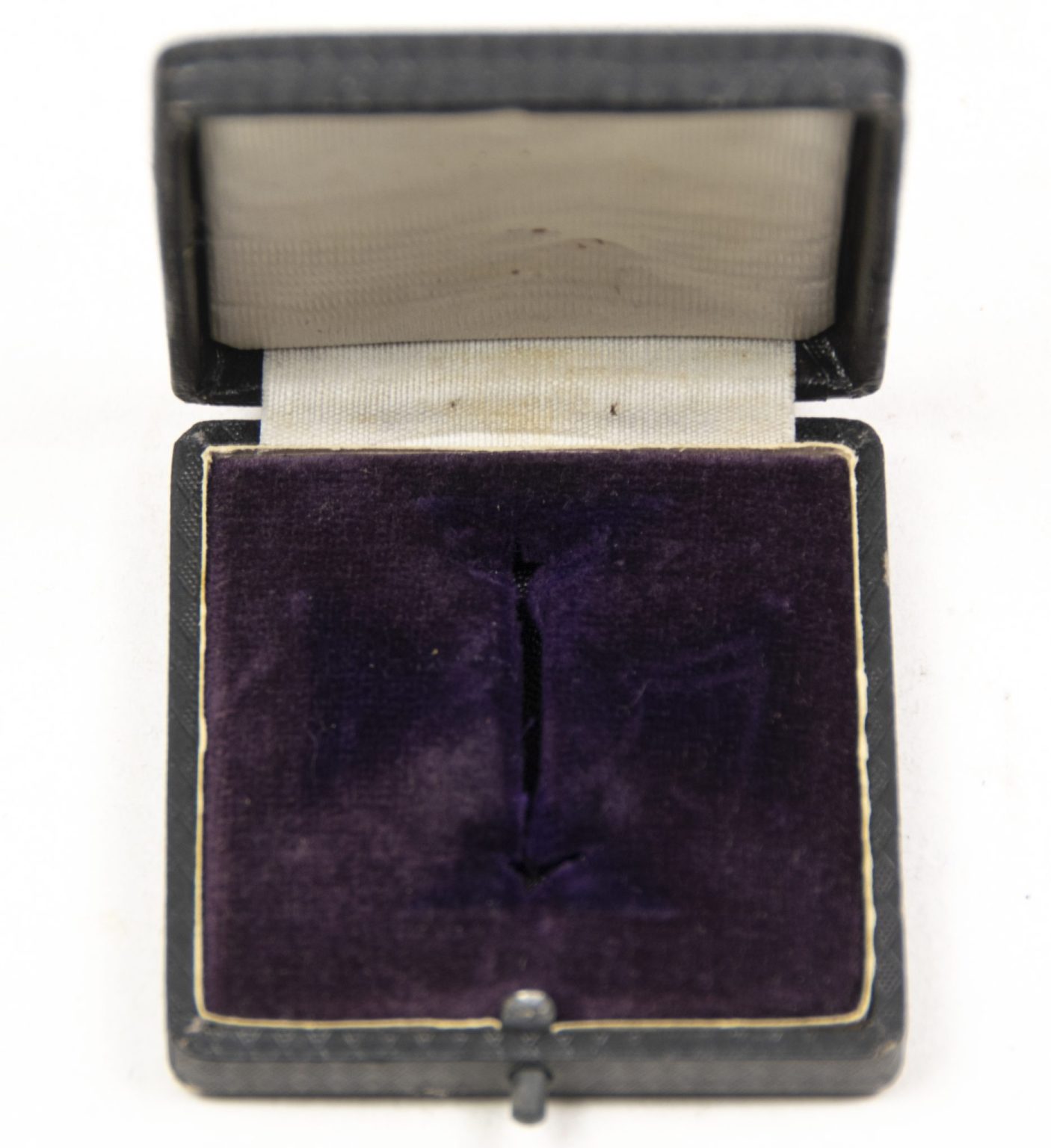 WWI Iron Cross first class (EK1) marked “935 silver” + case (Maker Deumer)
