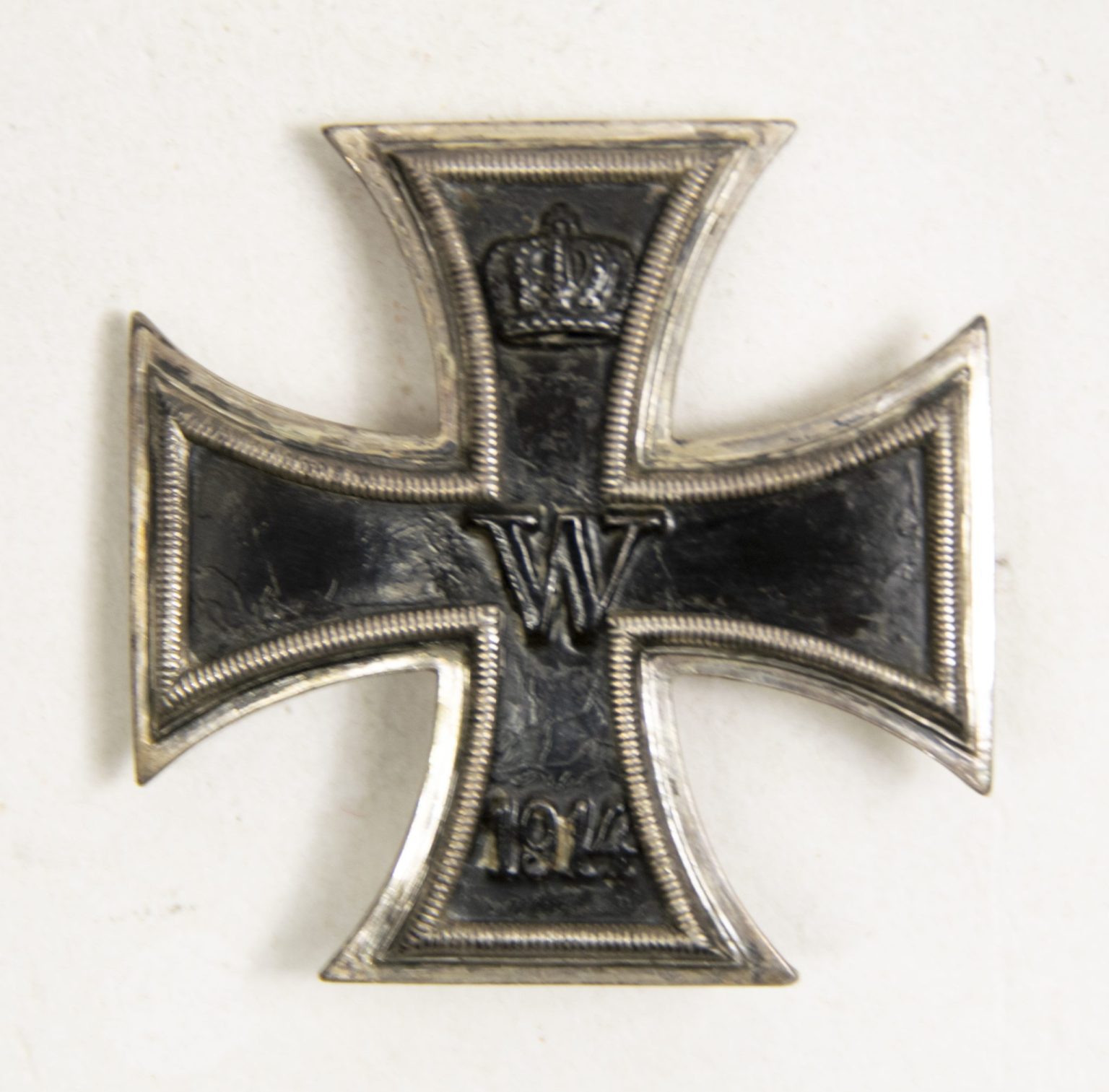 WWI Iron Cross first class (EK1) marked “935 silver” + case (Maker Deumer)