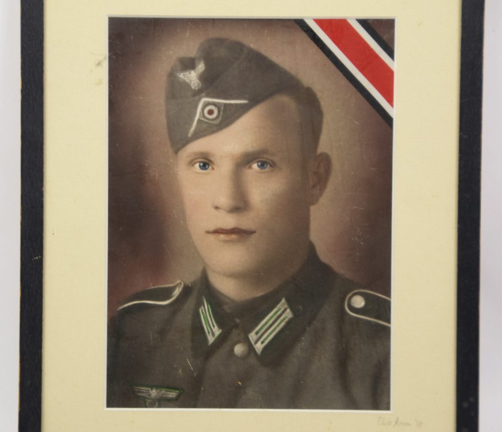 Wehrmacht (Heer) Framed colorphoto portrait